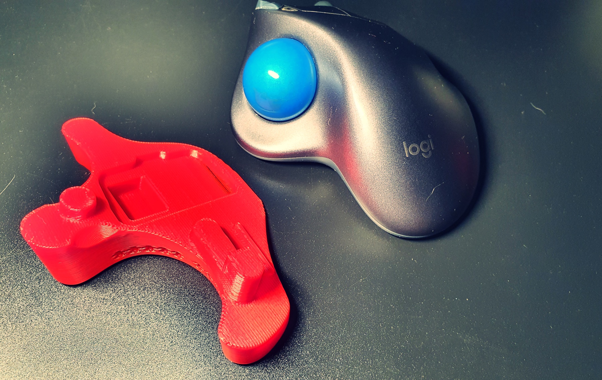 Free STL file LOGITECH M570 ERGO MOUNT 🖲️ (GCODE)・3D printing template ...