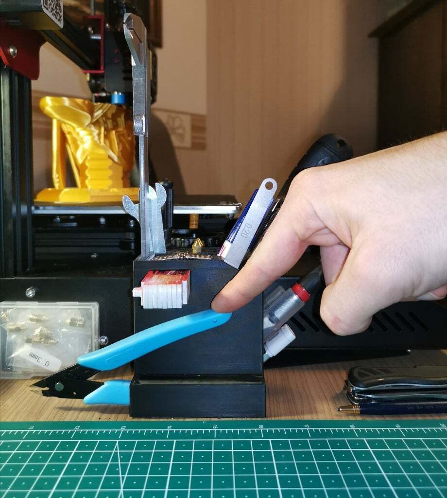 Free STL file Tool holder for Creality CR-10S Pro / Werkzeughalter 🧞‍♂️ ...