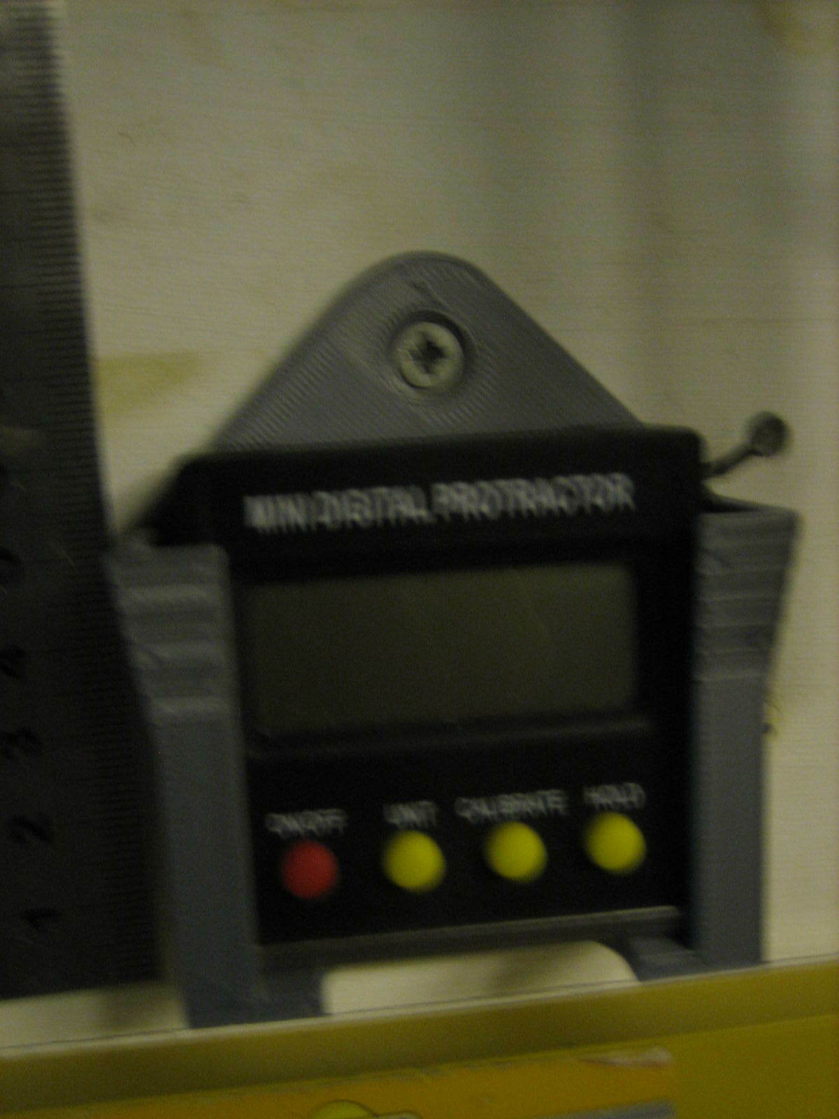 🔧 simple protractor holder for tool panel・Free STL File for ・Cults