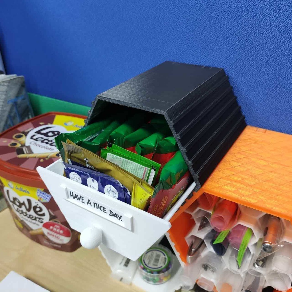 Free 3D file Bee Box 3 🐝・3D print model to download・Cults