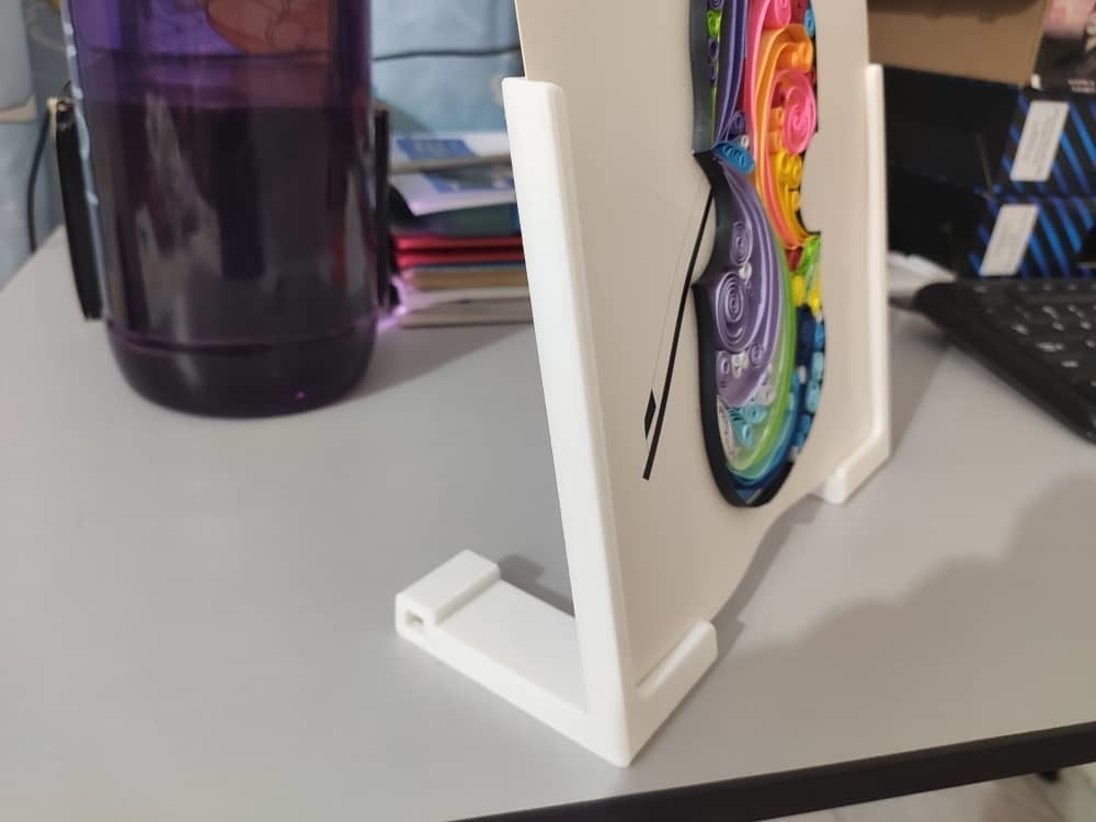 Free 3D file A4 Card Holder 🖼️・3D printable model to download・Cults