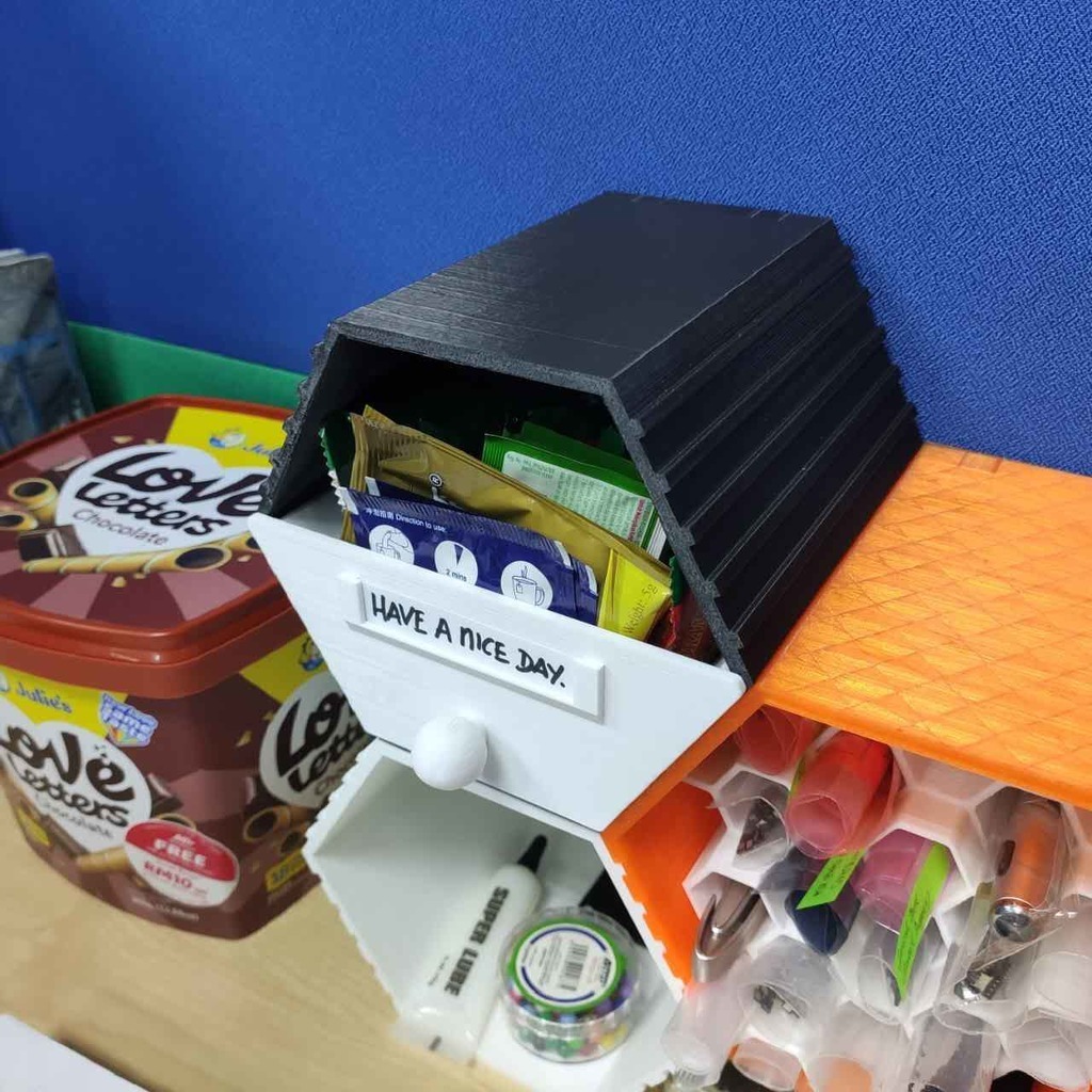 Free 3D file Bee Box 3 🐝・3D print model to download・Cults