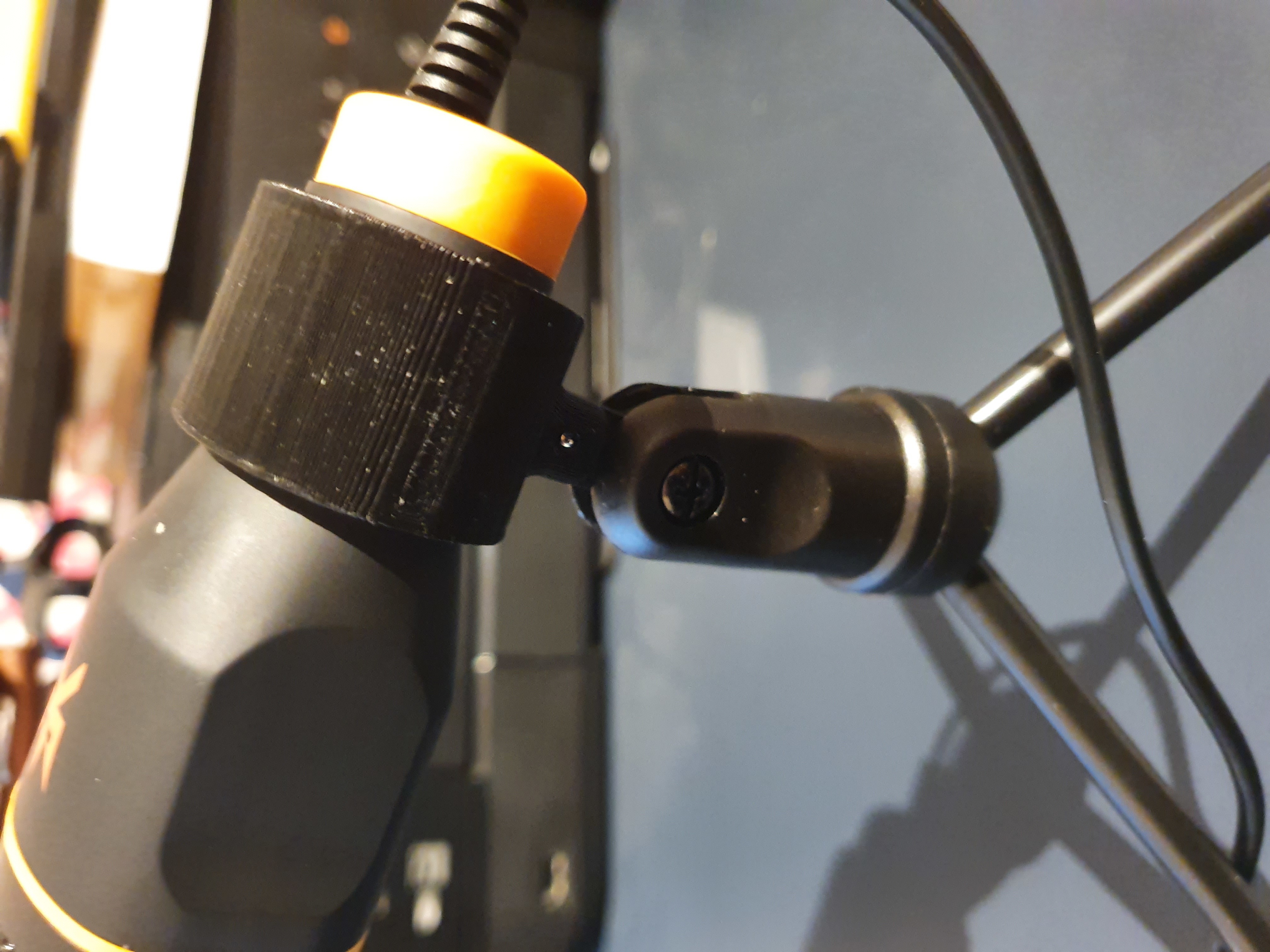 STL file Micro PC mounting 🔌 ・3D printing design to download・Cults