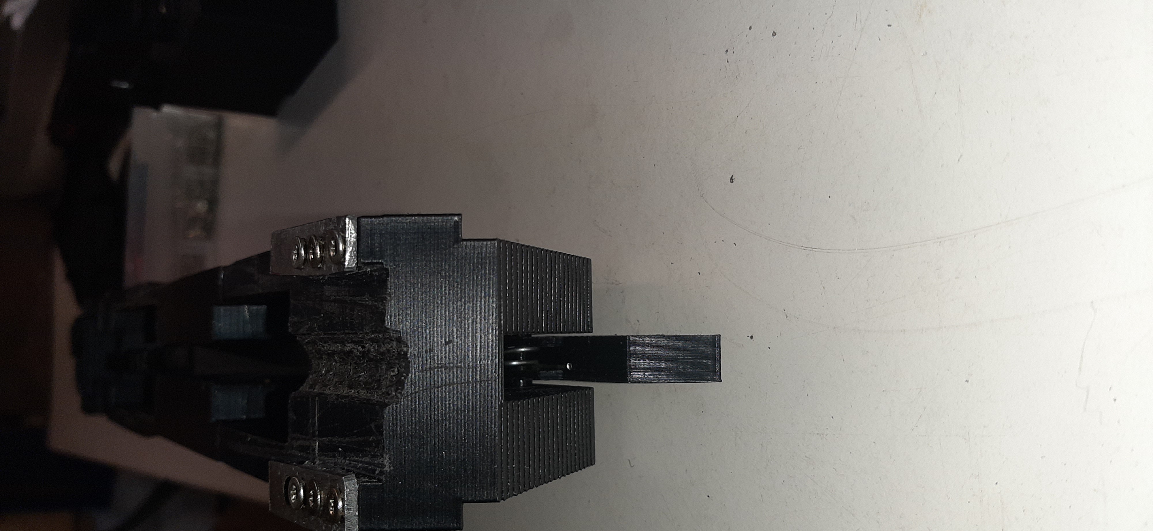 Cobra Amos 007v con clip de carga rápida imprimible en 3D・Cults