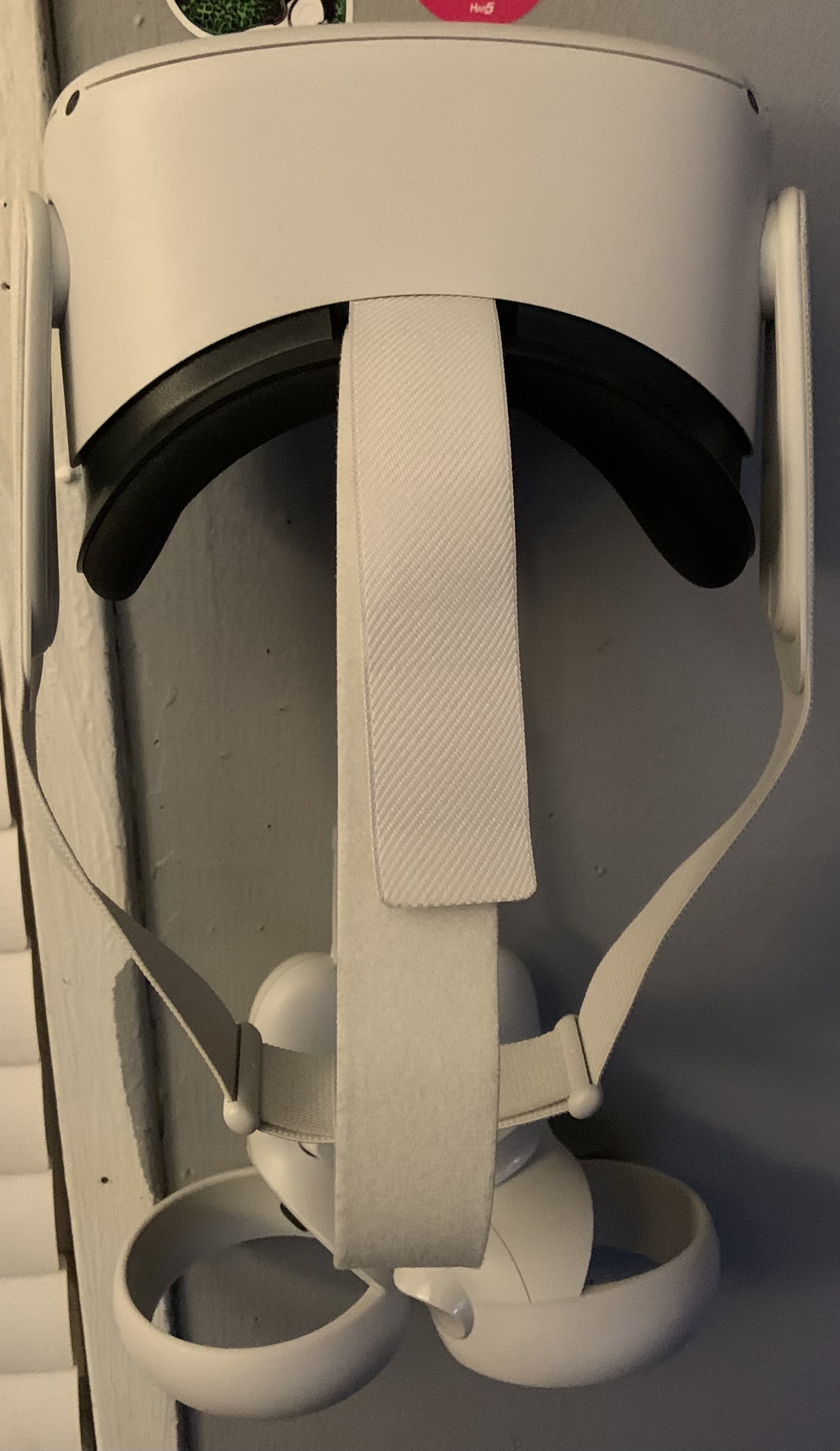 STL file Oculus Quest wall mount 🏠・3D print design to download・Cults
