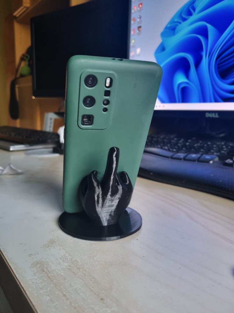 Free STL file Middle finger phone stand 📞 ・3D printing design to ...