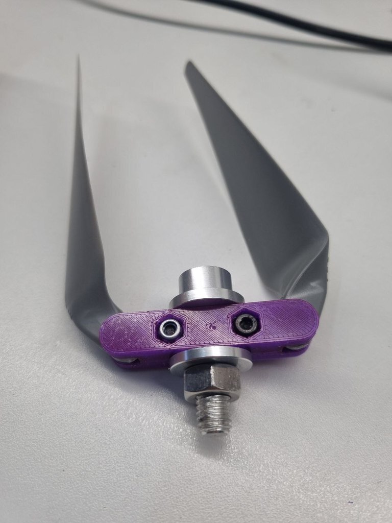 🚁 APC Folding Propeller Hub 8mm shaft・Free 3D File for ・Cults