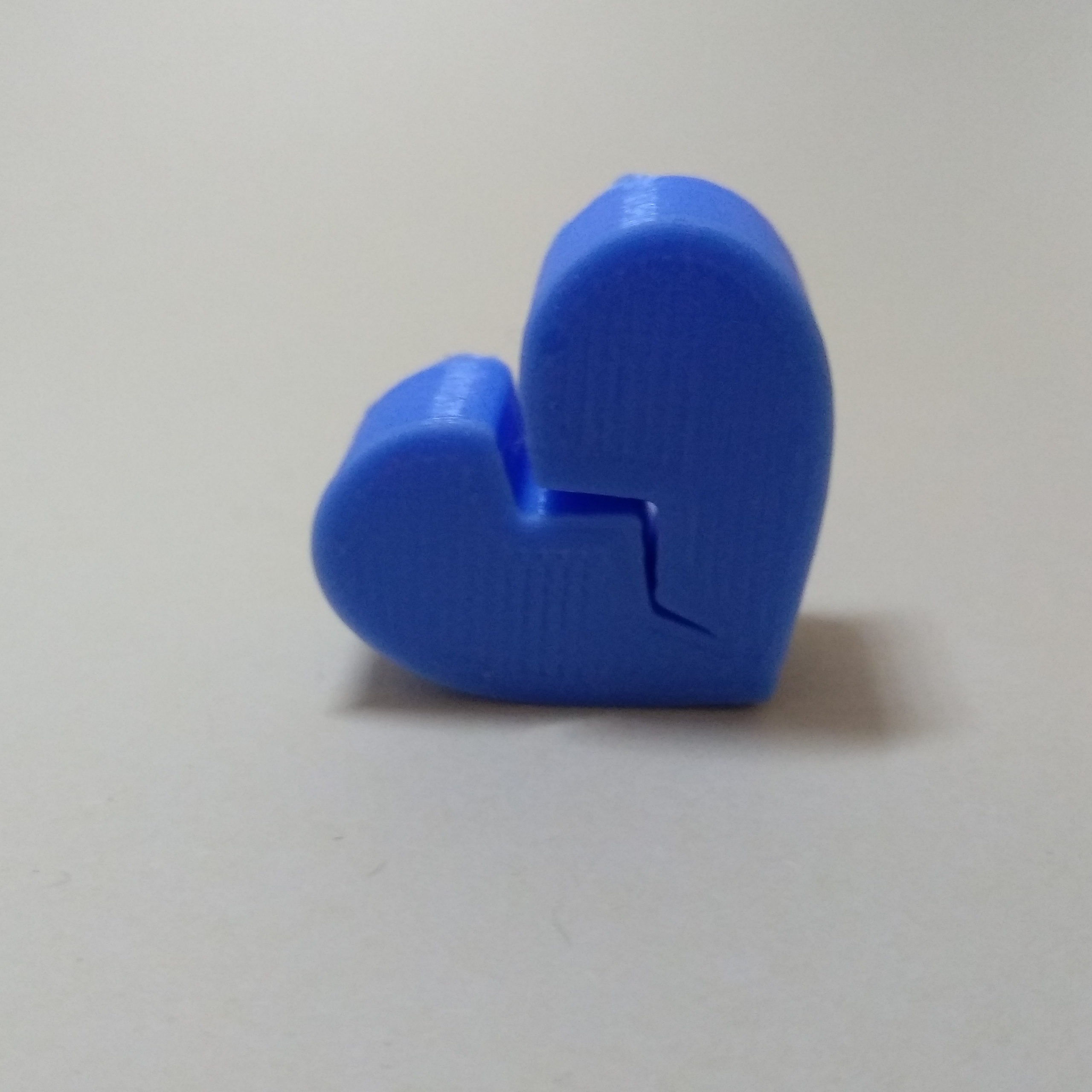 💜 Broken Heart Symbol Meeple Silhouette – 3D Printable Game Token・ STL ...