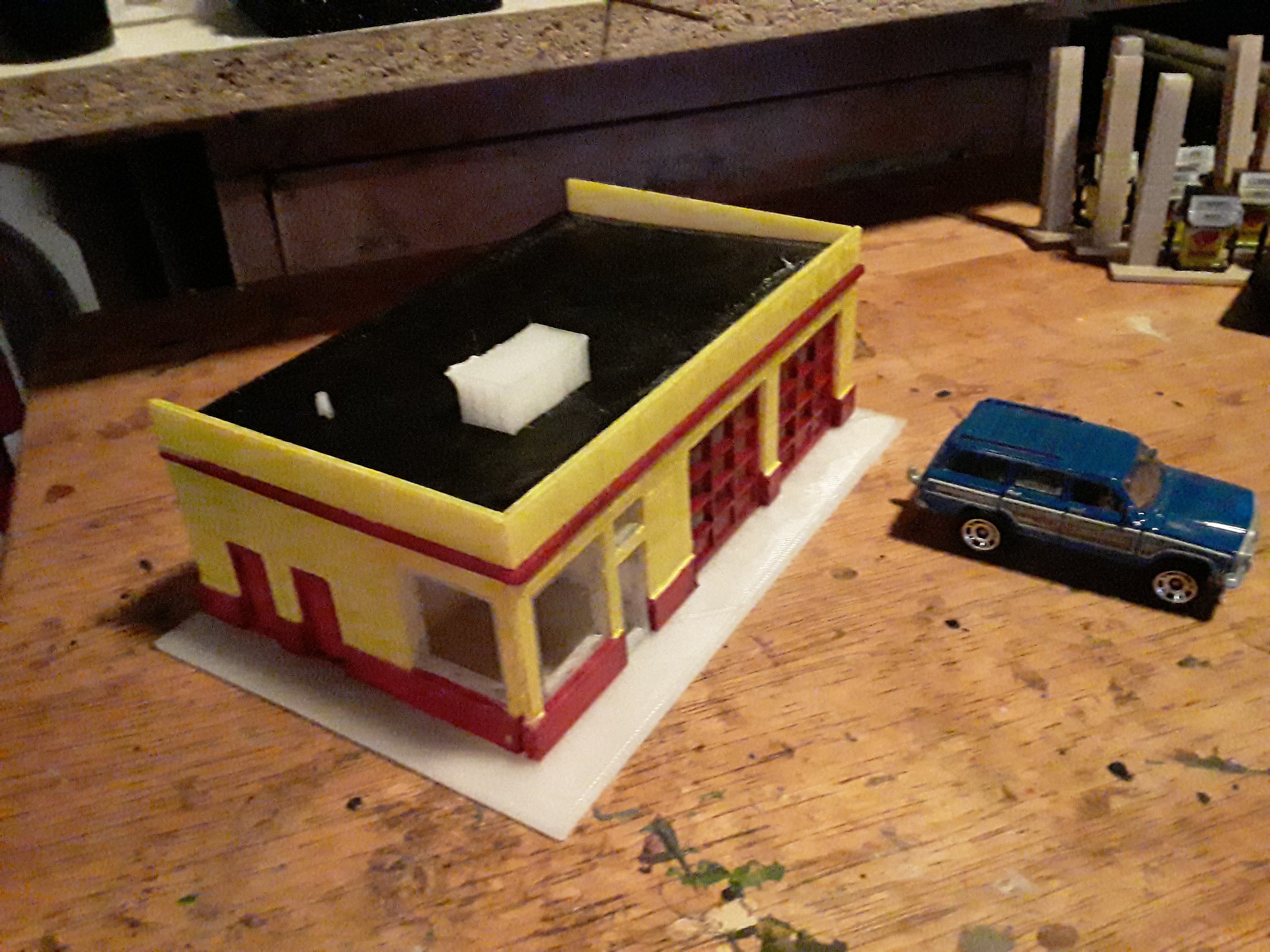 3D printer HO Scale Service Station with Opening Doors • made with ...