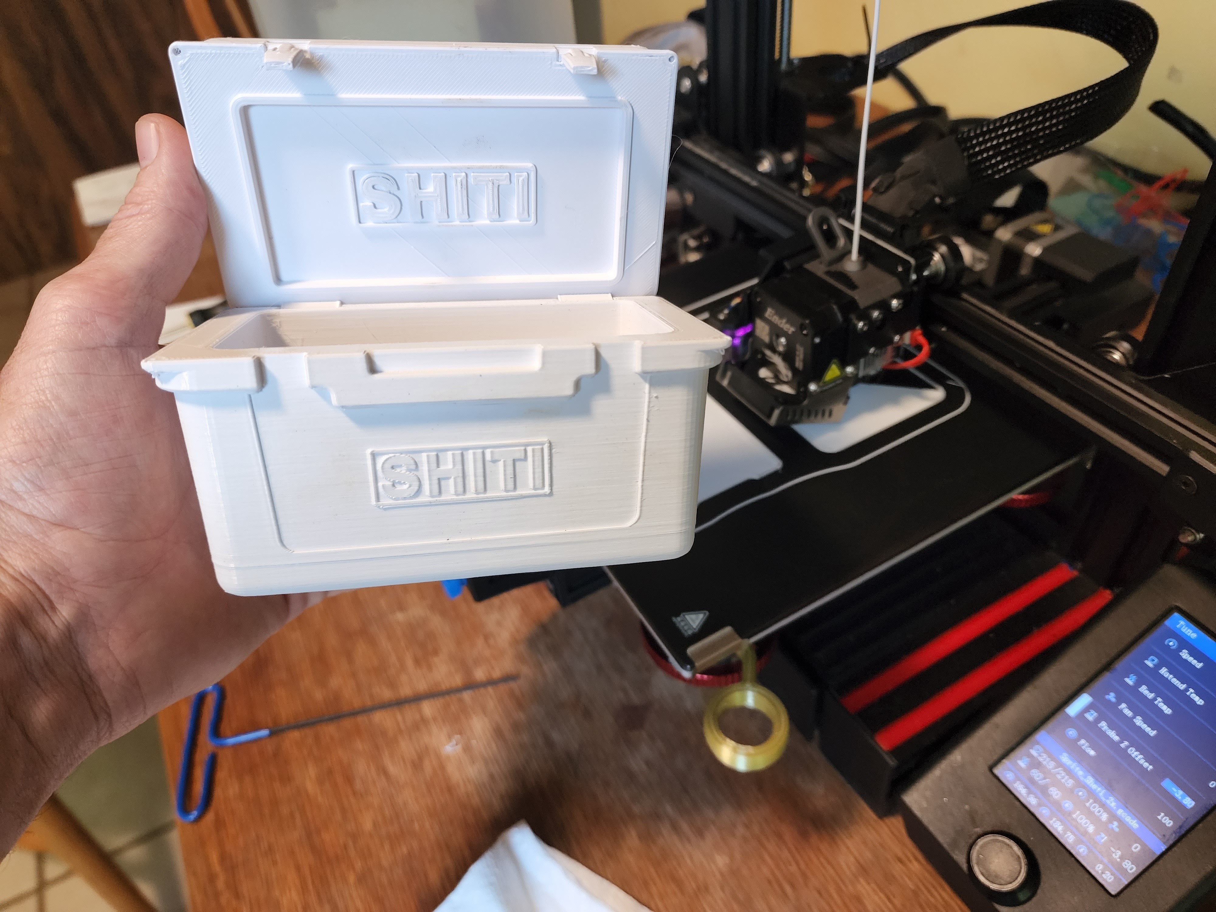 3D printable 1/10th Scale "High Performance" Cooler・Cults