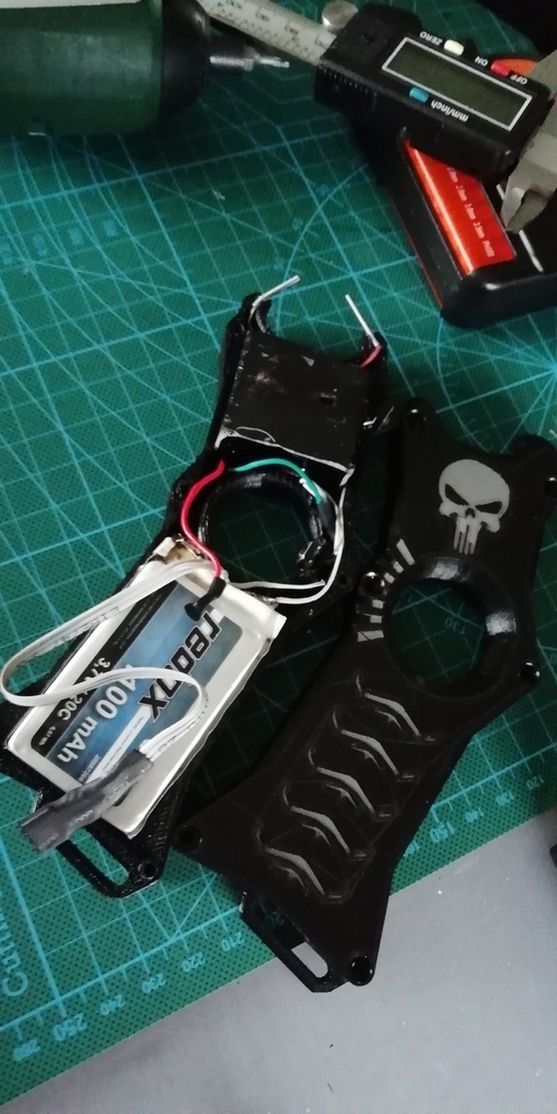 Free 3D file Tazer cover 🚨 ・3D printing model to download・Cults