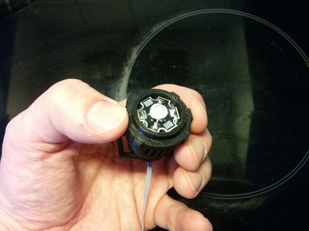 🔧 Stage-inspired LED Spotlight・Free STL File for ・Cults