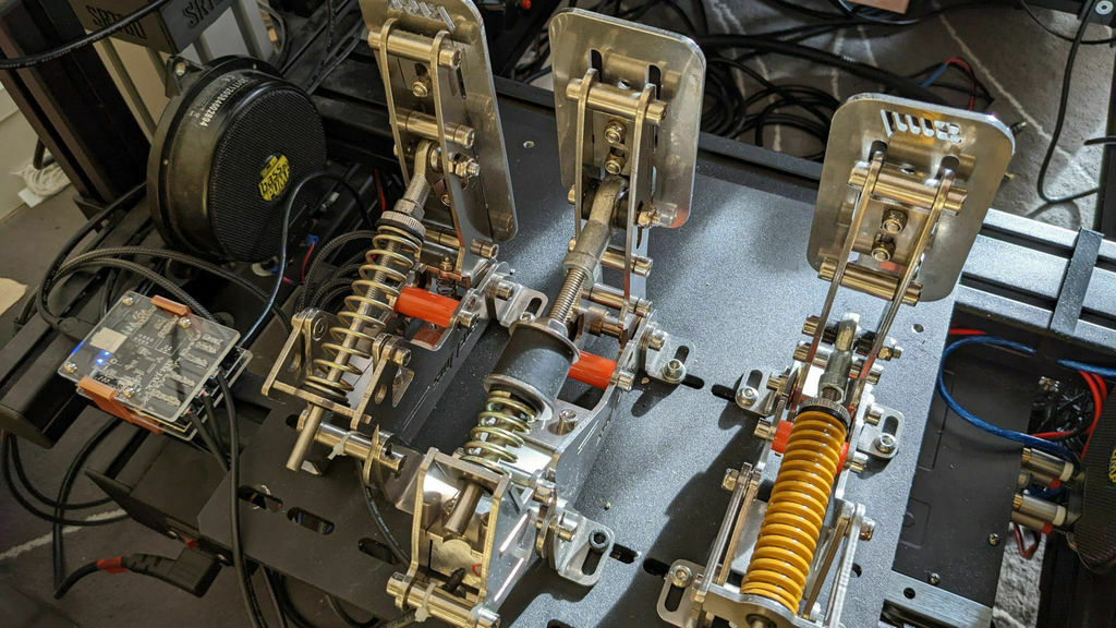 🎛️ Sim Jack sim racing pedals control box clip・Free 3D File for ・Cults