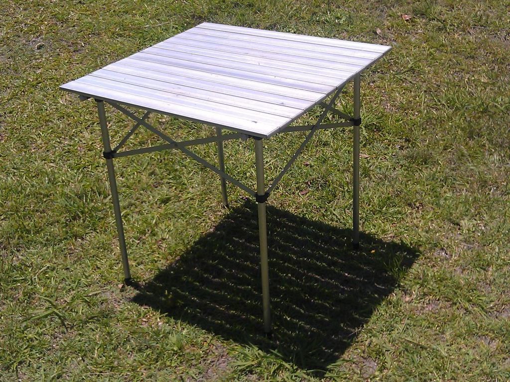 Archivo STL gratis Pinza de mesa de camping de listones plegables 🏕️ ...
