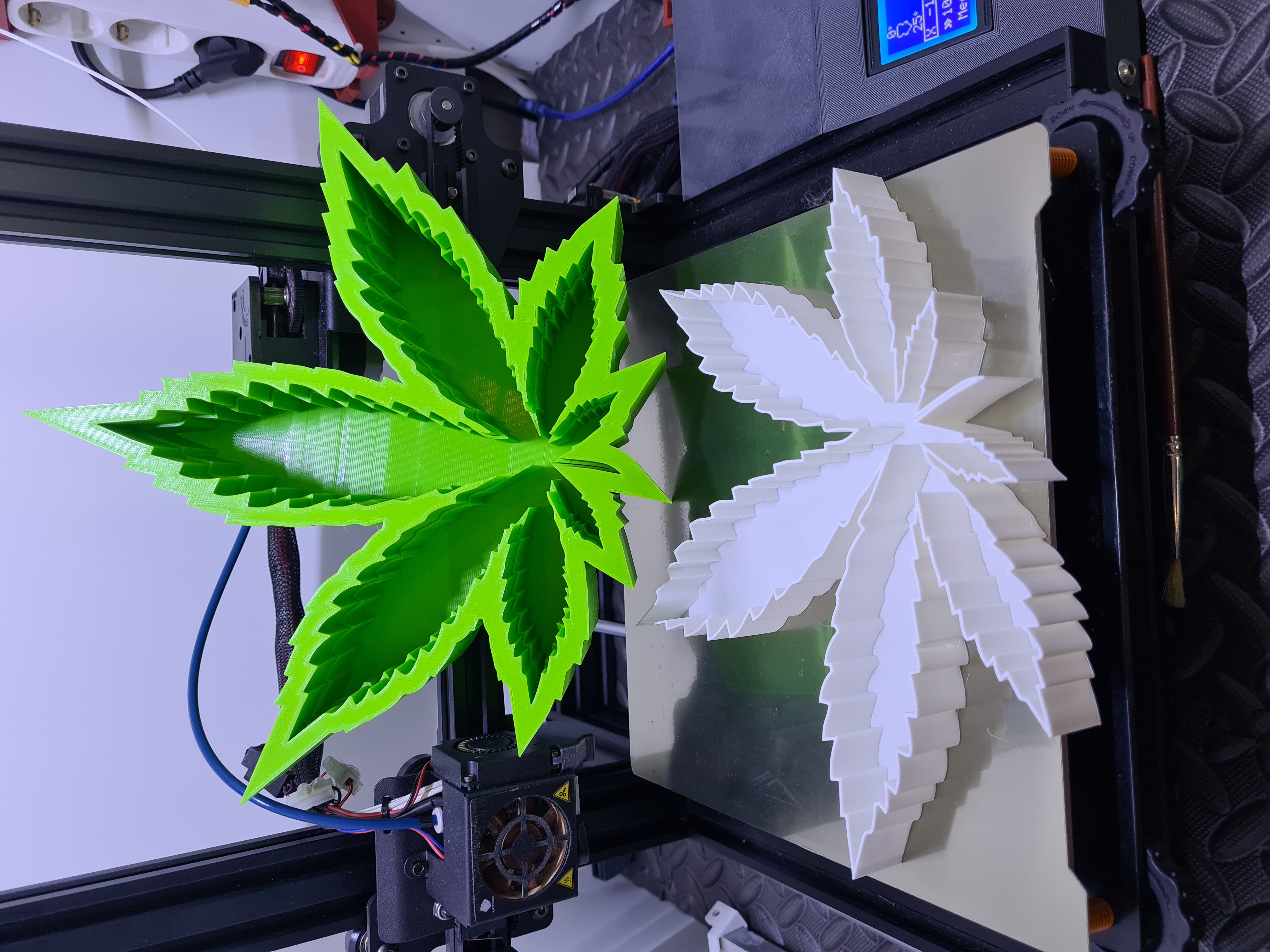 STL file Weed Led Logo 👽 ・3D printer model to download・Cults