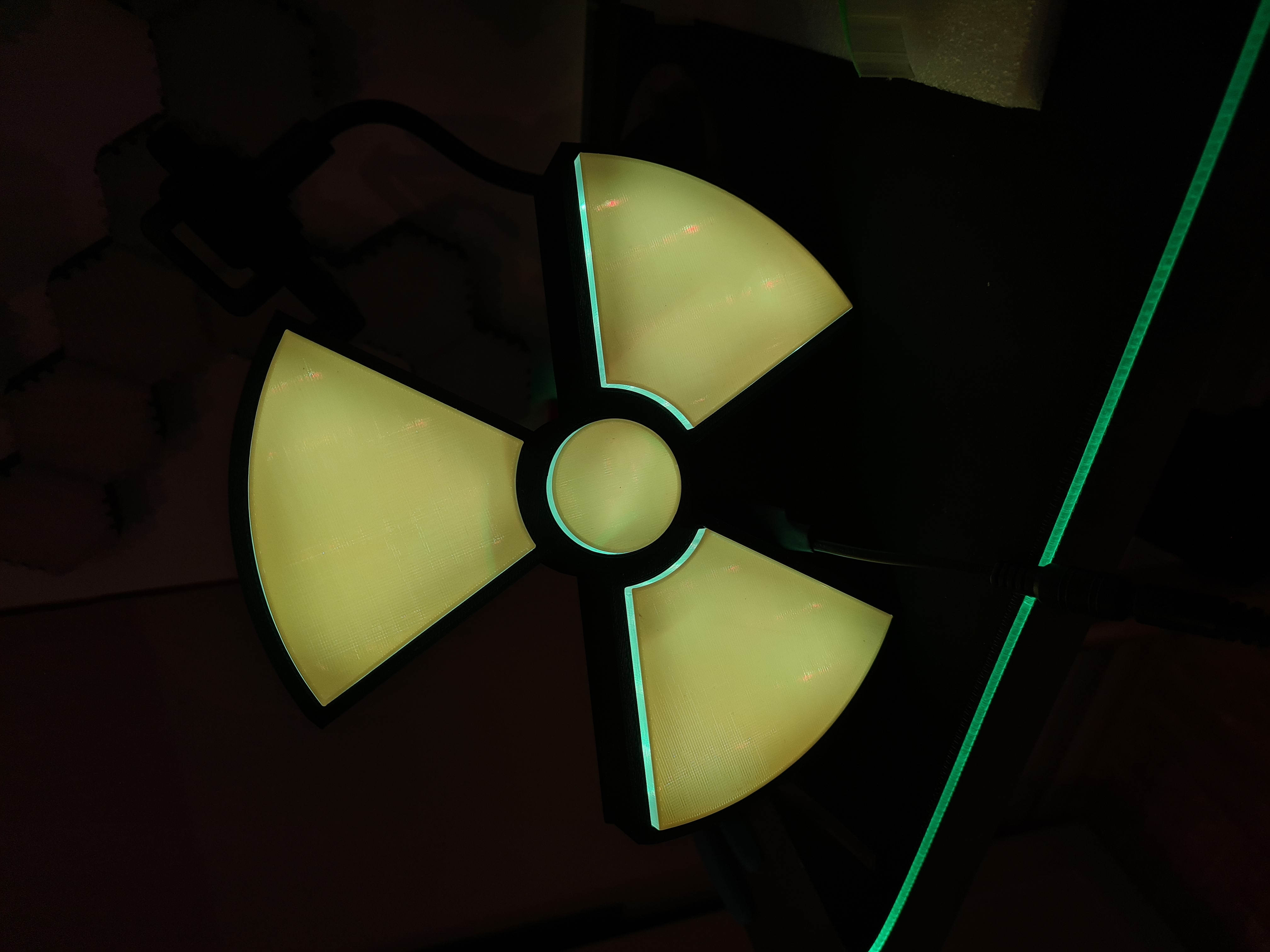 ☢️ Radioactive Light Logo・ STL File for ・Cults
