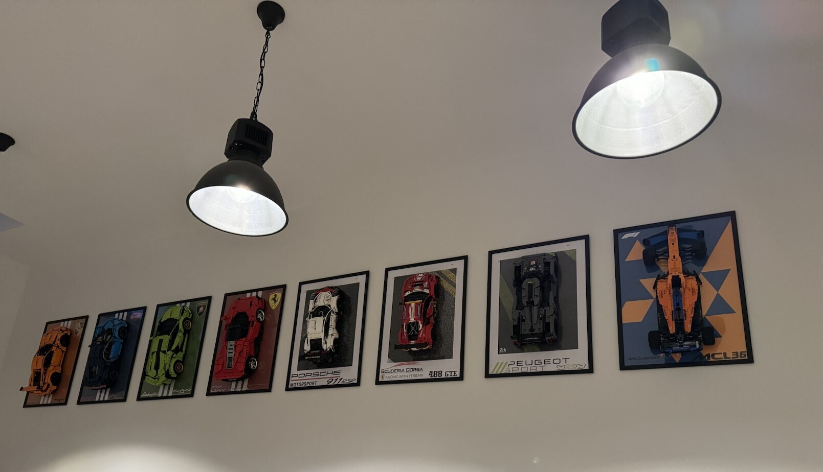 🏗 Lego 42172 McLaren P1 Wall Mount・Free 3D File for ・Cults