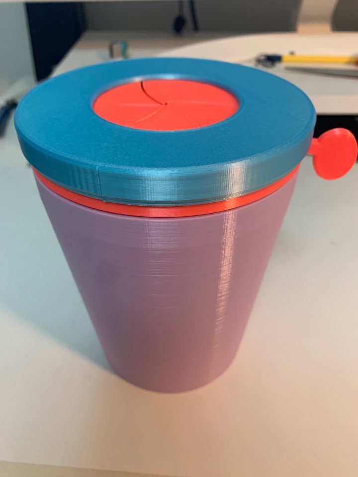 3D file Spiral open&close trash can(case) 🗑️ ・Template to download and ...