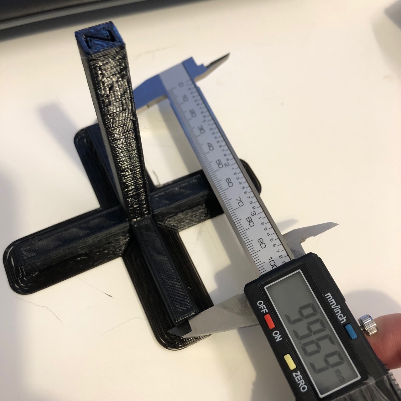 Free 3D file 100mm XYZ calibration object 🧞‍♂️ ・3D printer design to ...
