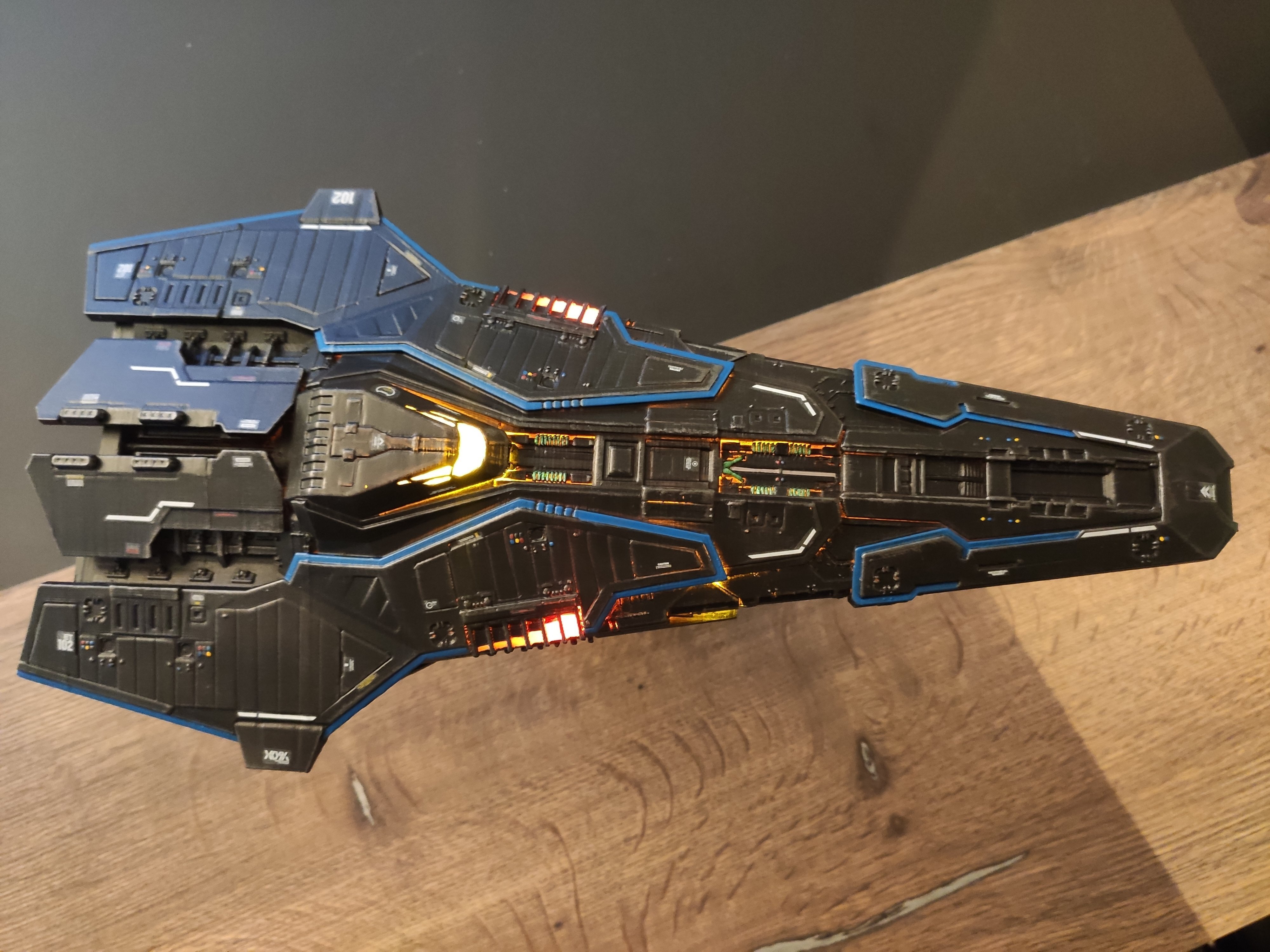 🚀 Federal Corvette 2 Part (Elite Dangerous)・3D Print・Cults