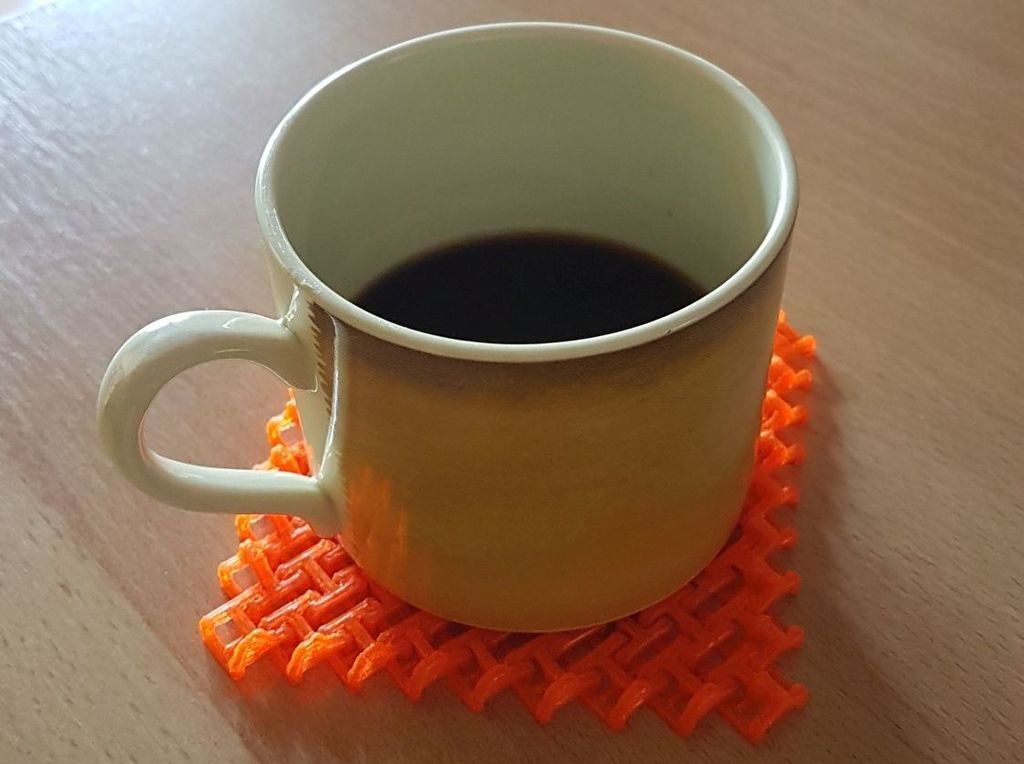 Free STL file Chainmail Coaster with raised edges 🍔 ・3D print object to ...