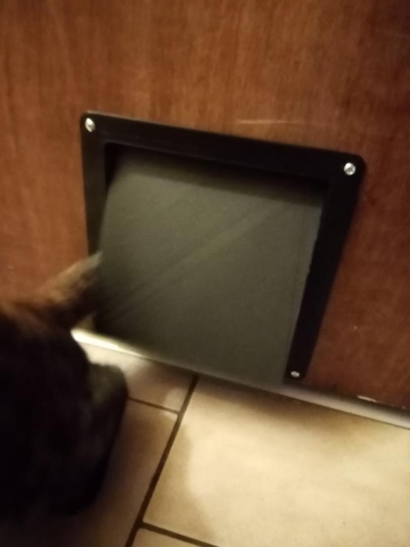 STL file Cat flap 🐱 ・3D printer model to download・Cults