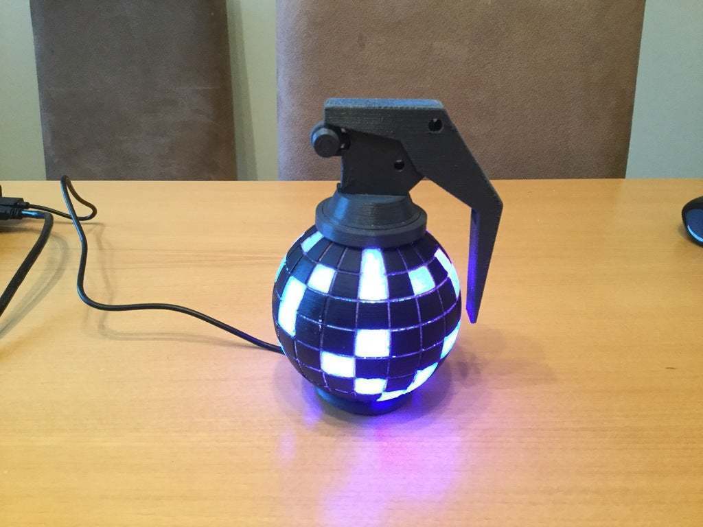 💣 Fortnite Boogie bomb core・Free STL File for ・Cults