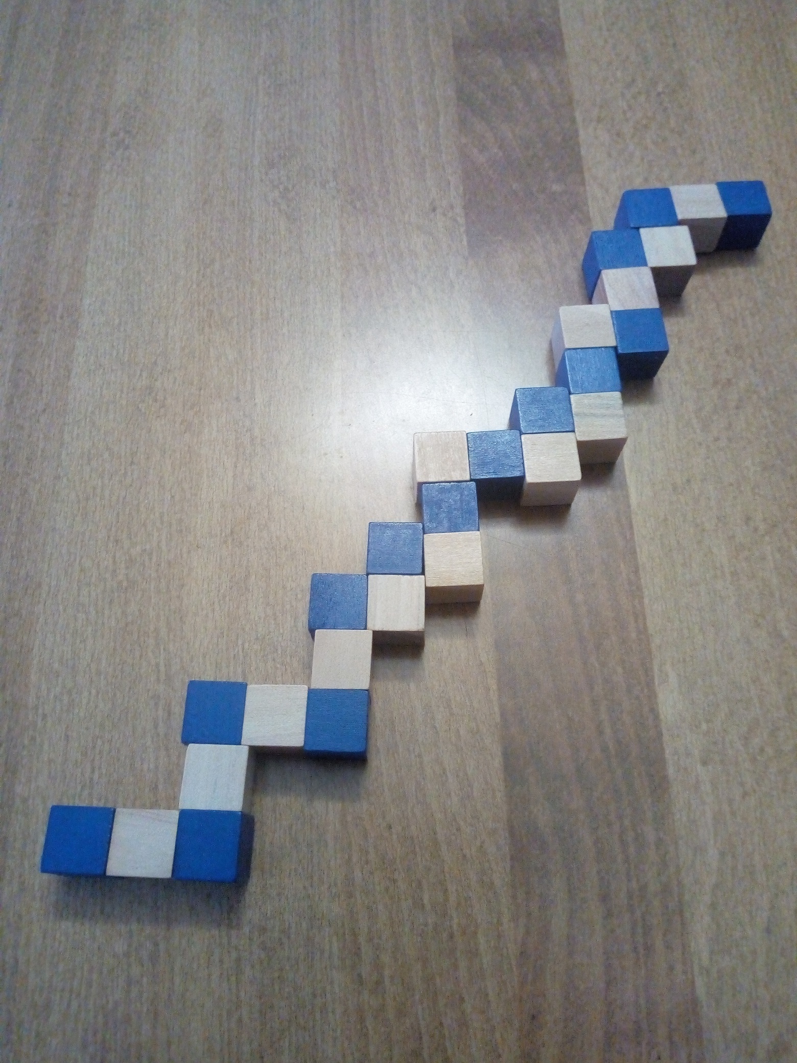 Fichier 3D gratuit rébus : serpent - cube 🎲・Plan à télécharger et à ...