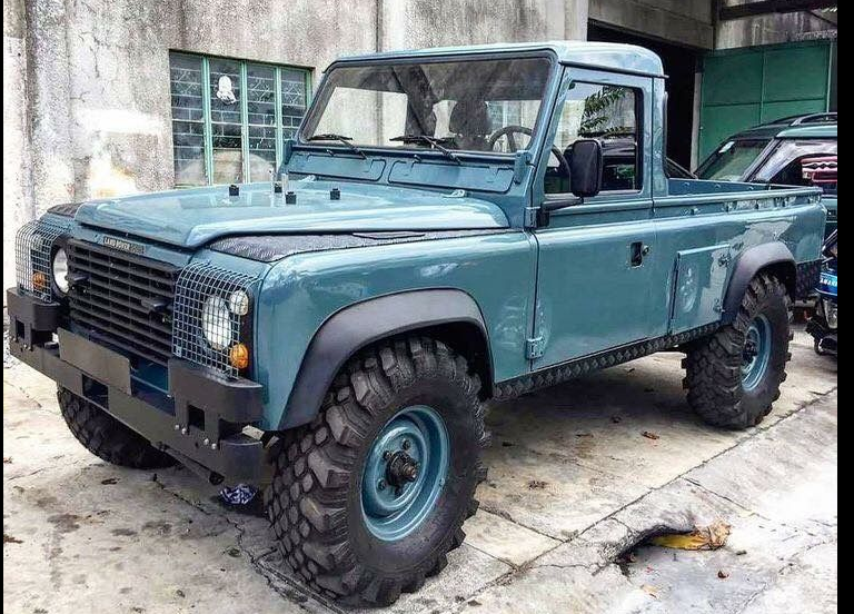 🚕 1:10 land rover defender pickup conversion rear cab wall・文件用于 STL ・Cults