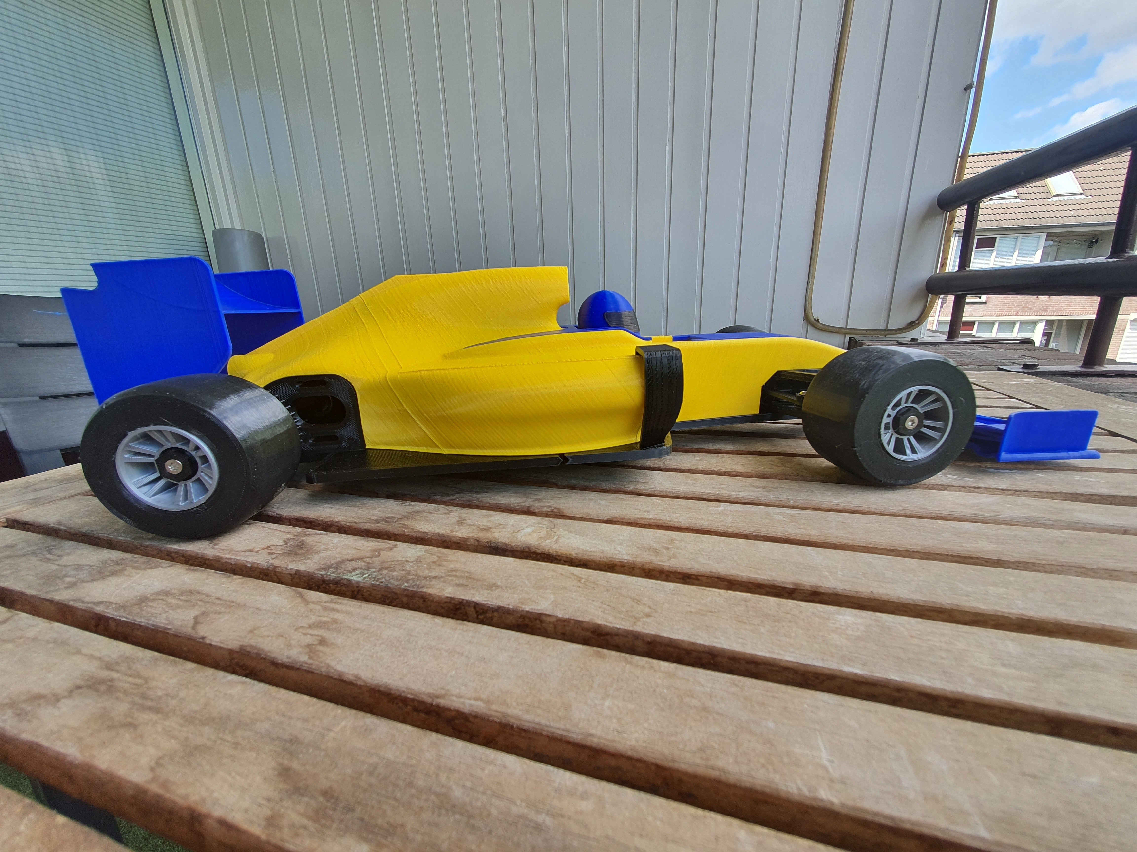 3D printing OpenRC F1 car - 1:10 RC Car・Cults
