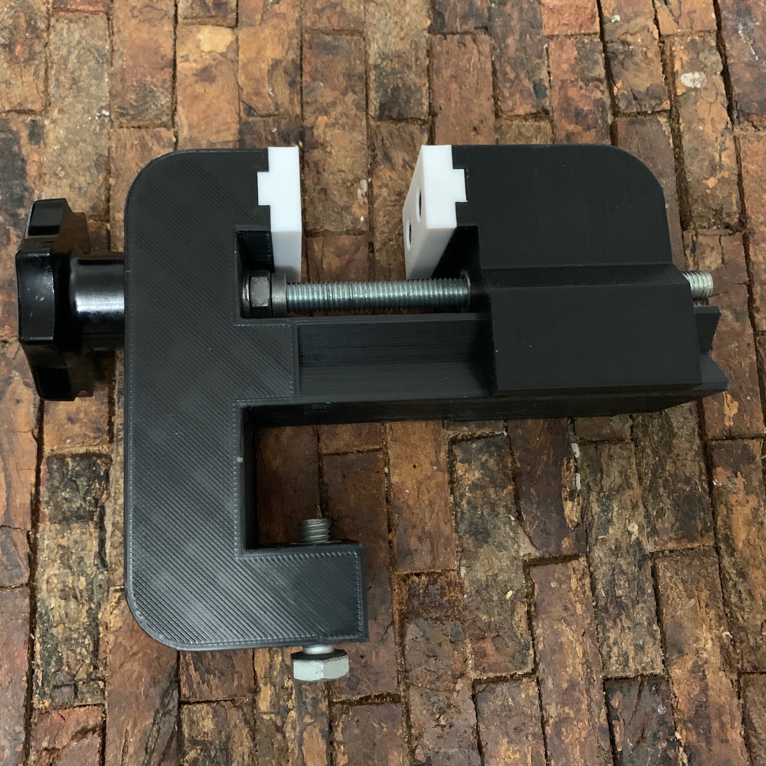 🤏 Small vice for model maker・Free STL File for ・Cults