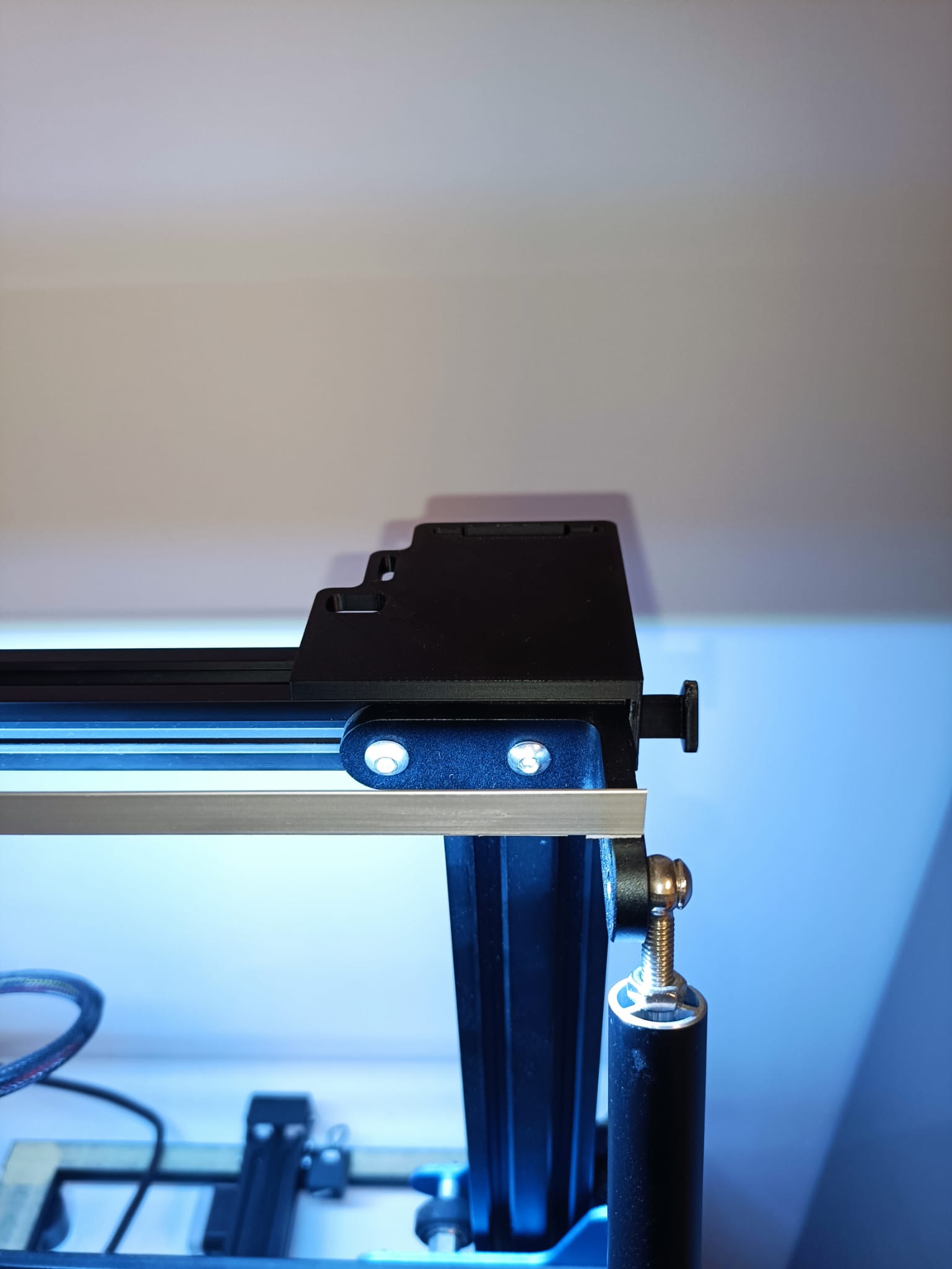 Free STL file Tool Holder for Creality CR-10 v2 🖨️ ・Model to download ...