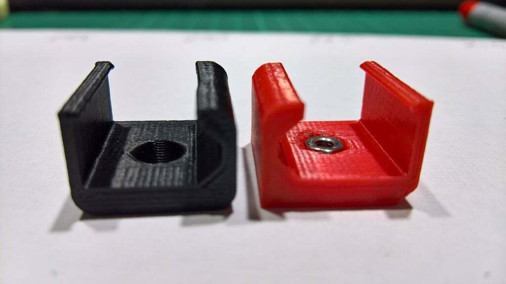 Free STL file xt60 connector retaining clips 🧞‍♂️ ・3D printable model ...