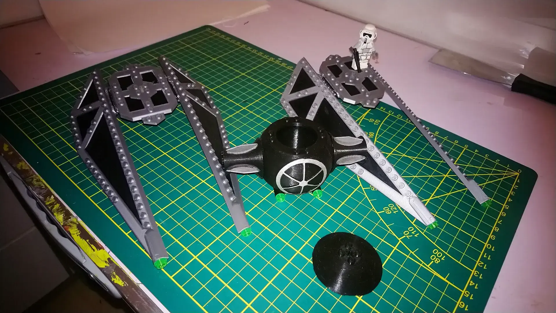 👔 Tie Fighter/Interceptor inspired Spaceship, brick compatible・Free 3D ...
