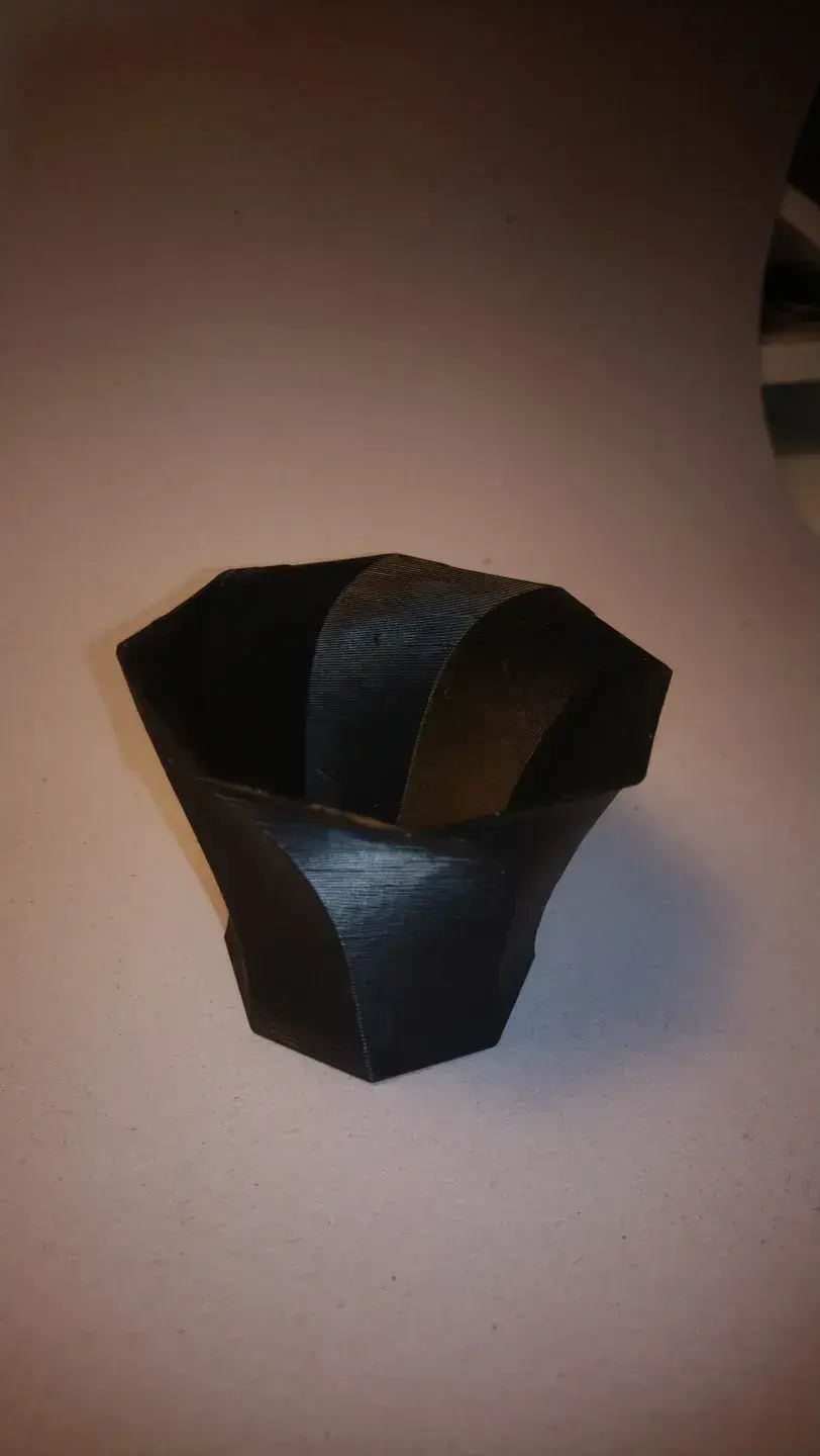 Free 3D file Seed tray/planter 🪴 ・3D printable object to download・Cults