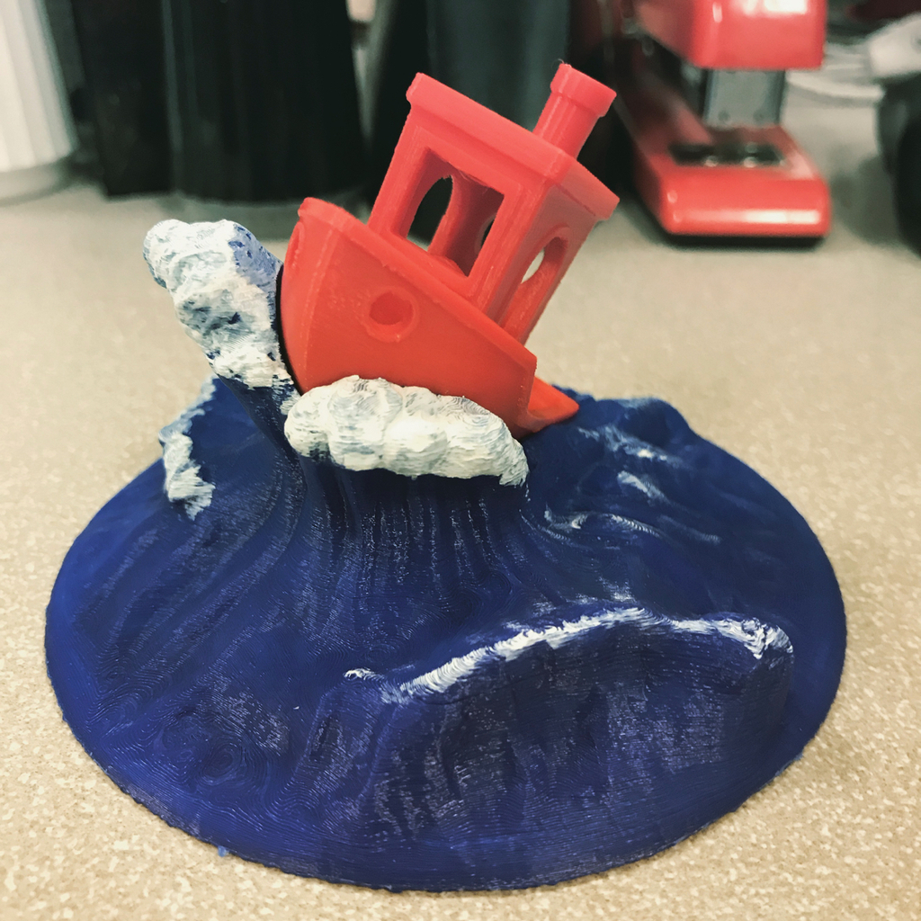 3D printing Benchy at Sea | Wave Display・Cults