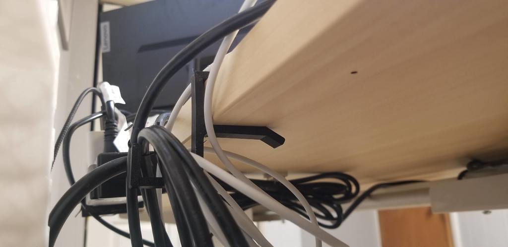 Free STL file Customizable desk hanger clip 🏢 (SCAD)・3D printing design ...