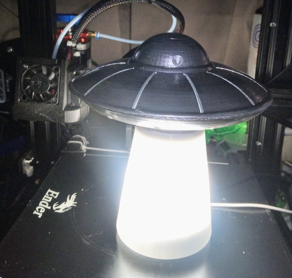 STL file Ufo lamp 🛸・3D print design to download・Cults