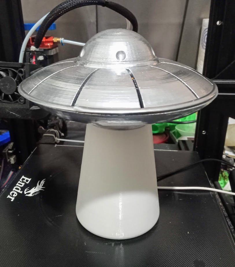 STL file Ufo lamp 🛸・3D print design to download・Cults