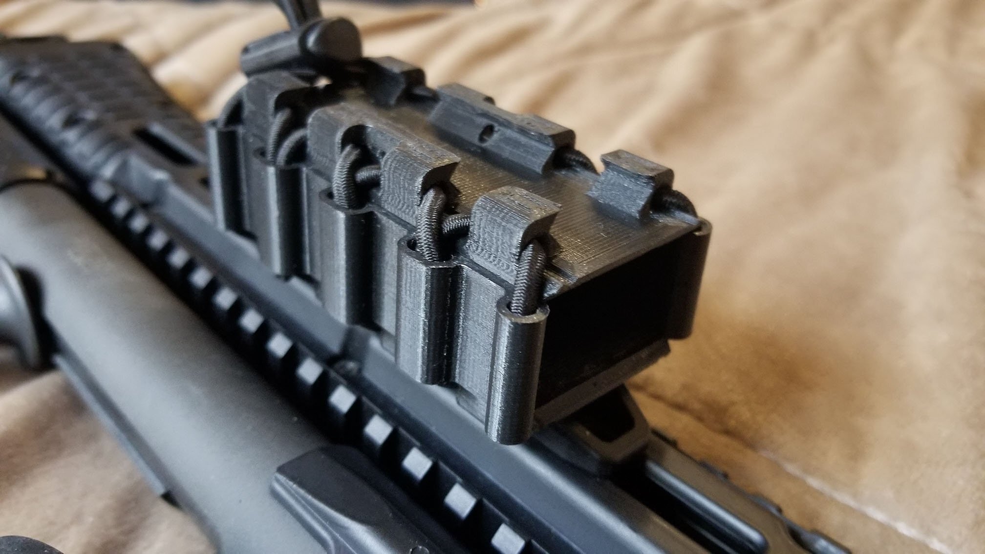 3D printable Glock folding p-rail mag holder・Cults