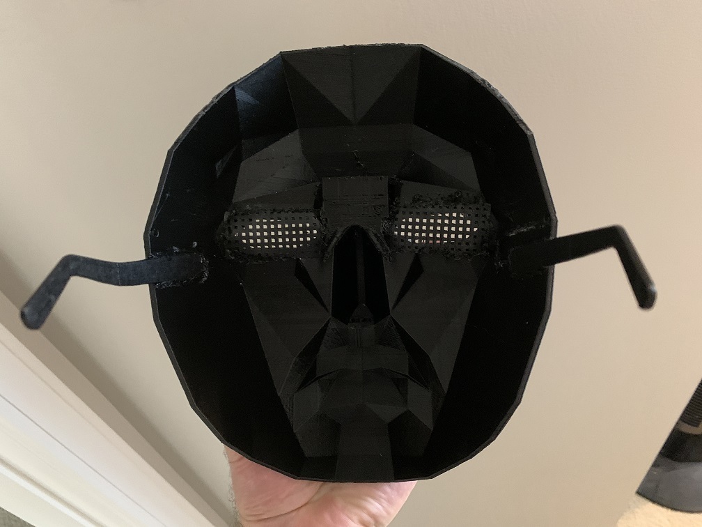 免费 STL 文件 Front man mask(Squid Game) eye glass pieces 👨 ・可下载 3D 打印机设计・Cults