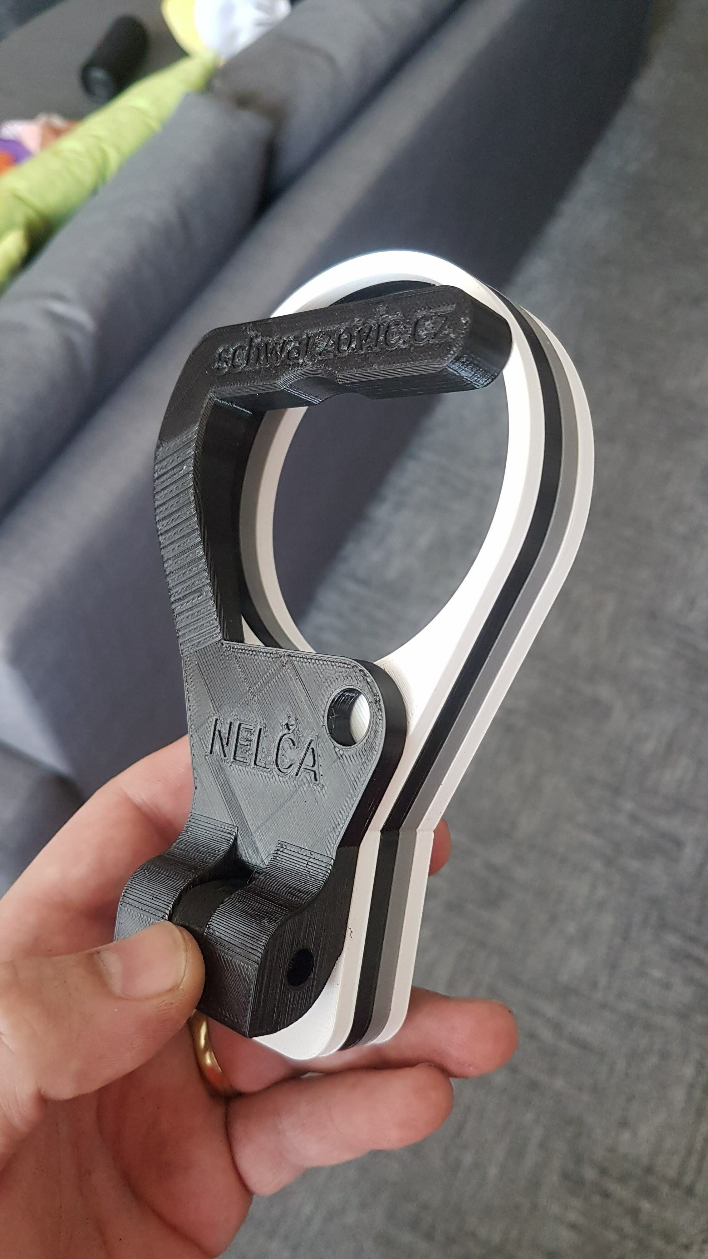 STL file Pocket beer holder 🍺 ・3D printable model to download・Cults