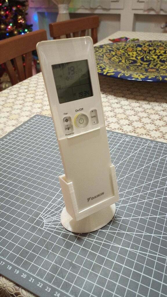 Free SCAD file Parametric remote control cover + multi stand 🎛️ ・3D ...