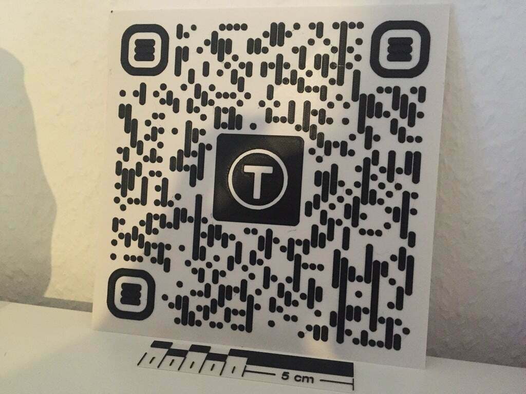 🧑‍💻 The unnecessary big QR Code (The easy way)・Free STL File for ・Cults