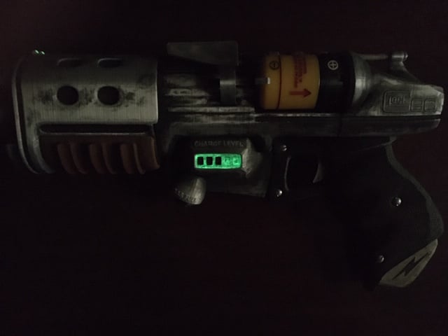 🔫 Fallout Glock 86 Plasma Pistol by 3nikhey rendu imprimable・Impression ...