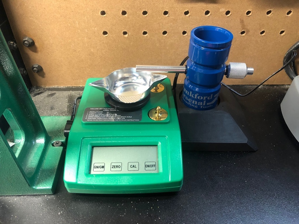 👽 Stand for powder trickler・Free 3D File for ・Cults