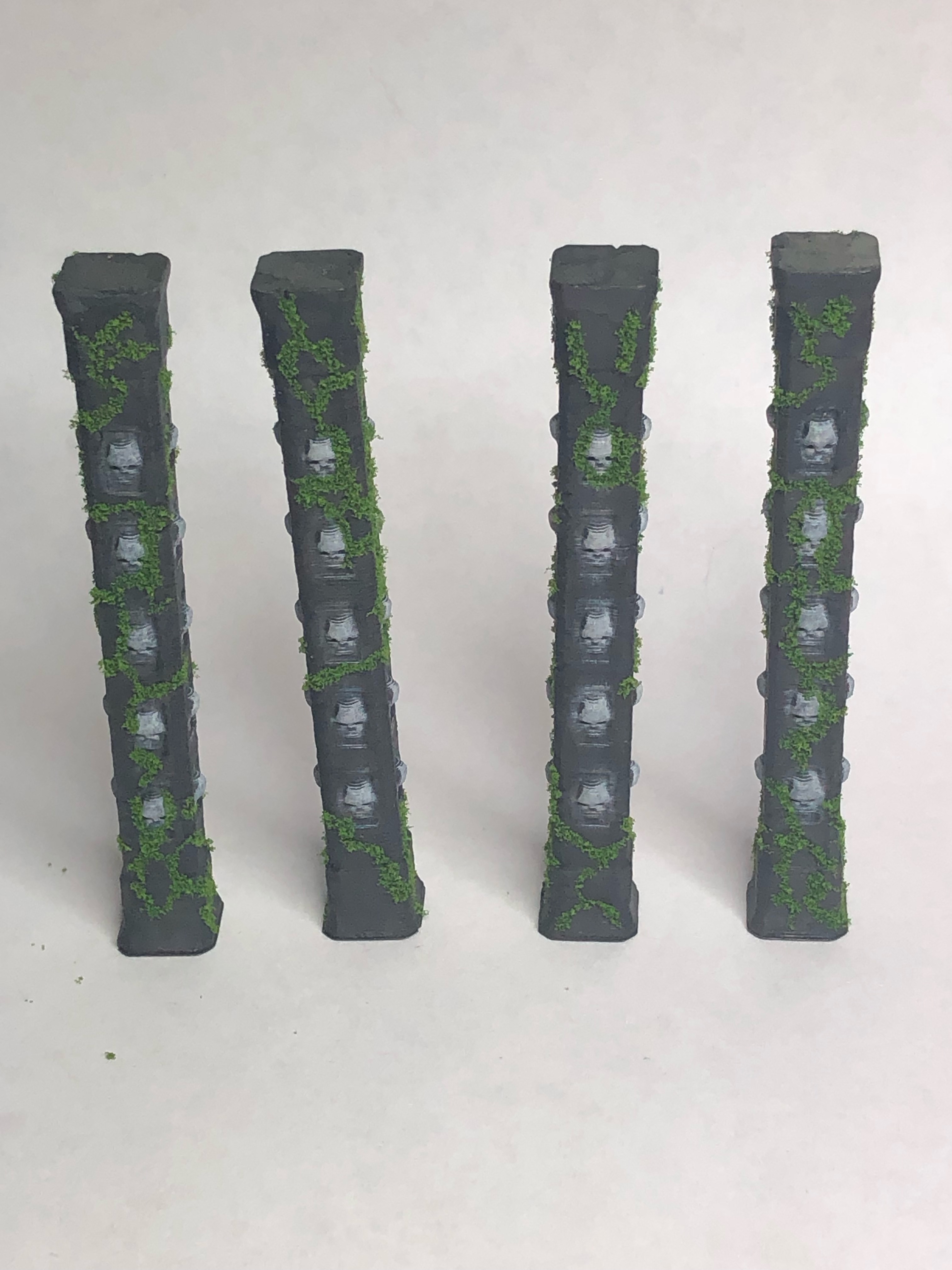 3D printable Slender Skull Pillars・Cults