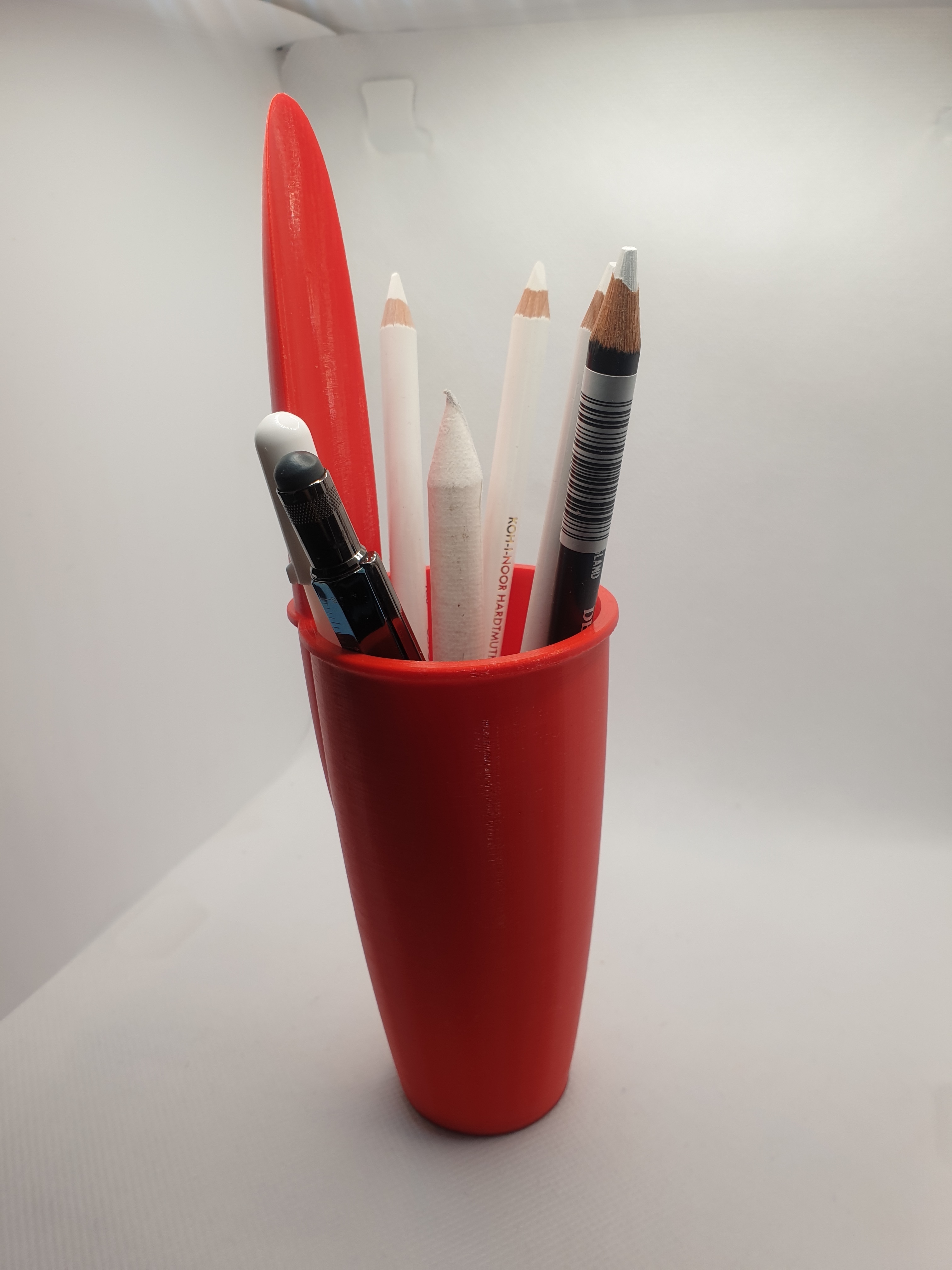 Работа Giant Bic Lid — Pen Holder с возможностью распечатки в 3D ...