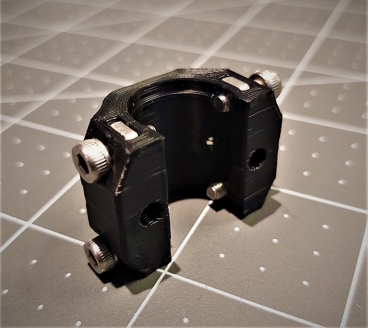 STL file Adjustable Y-Axis Bearing Holder for MK3 - Fix That Rattle! 🧞 ...