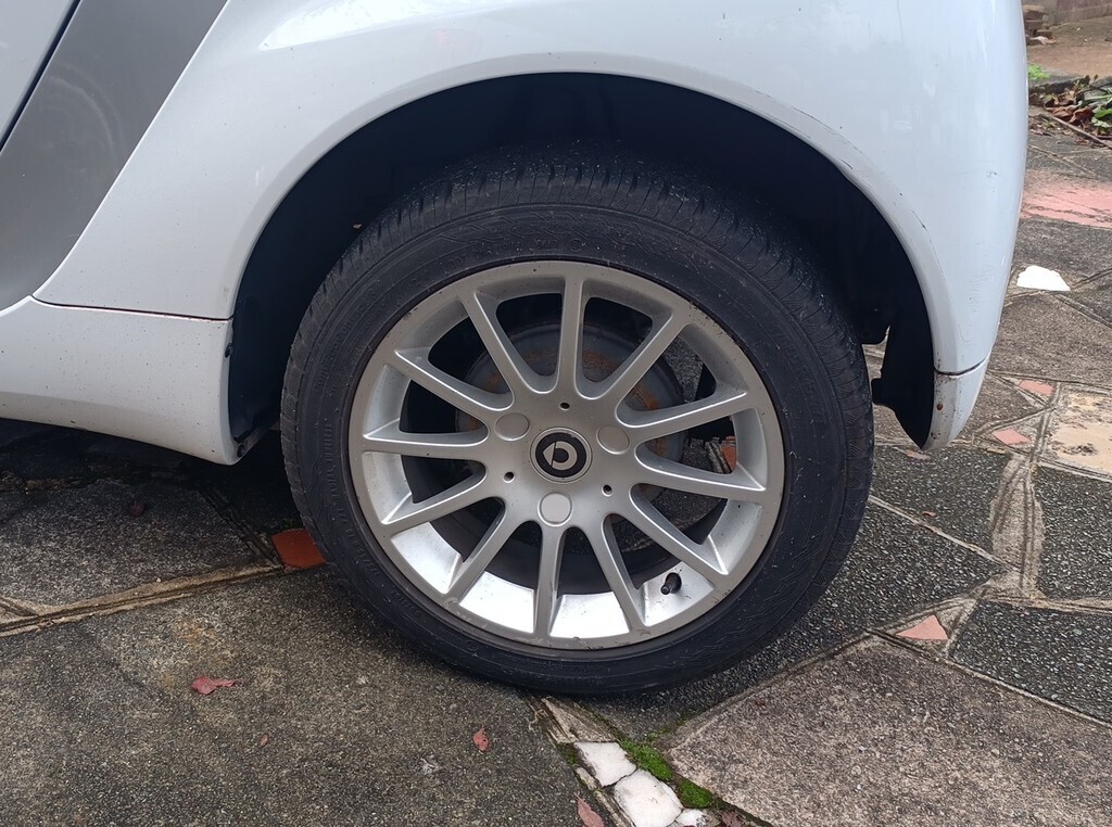 Free 3D file Smart Fortwo Wheel Bolt Cower 🛞 ・3D print design to ...